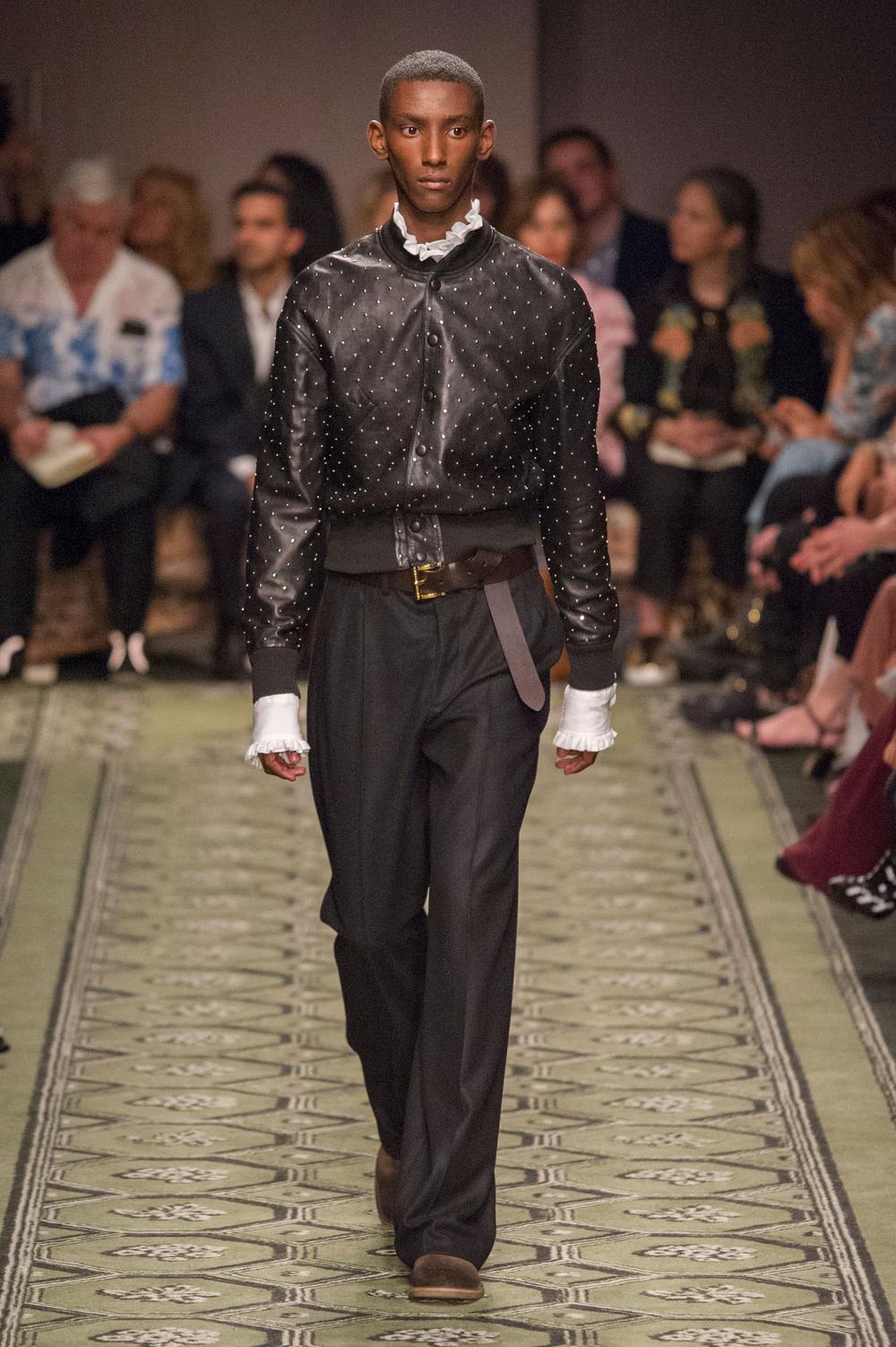 Défilé Burberry Automne 2016 Prêt-à-porter
