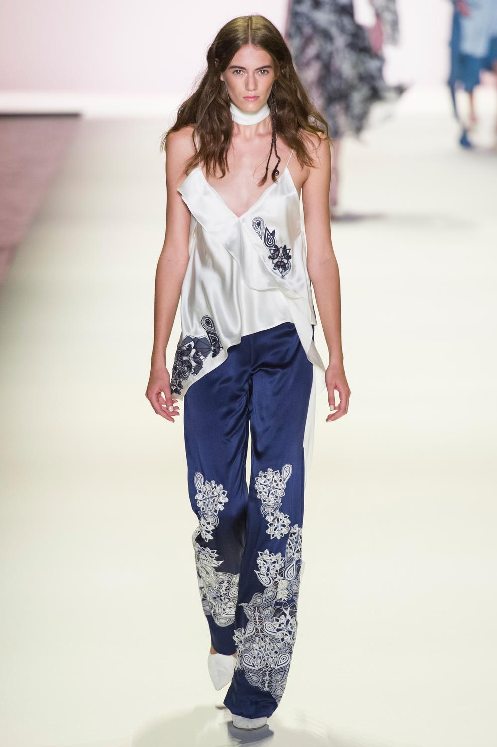 Défilé Jonathan Simkhai Printemps-été 2017 Prêt-à-porter