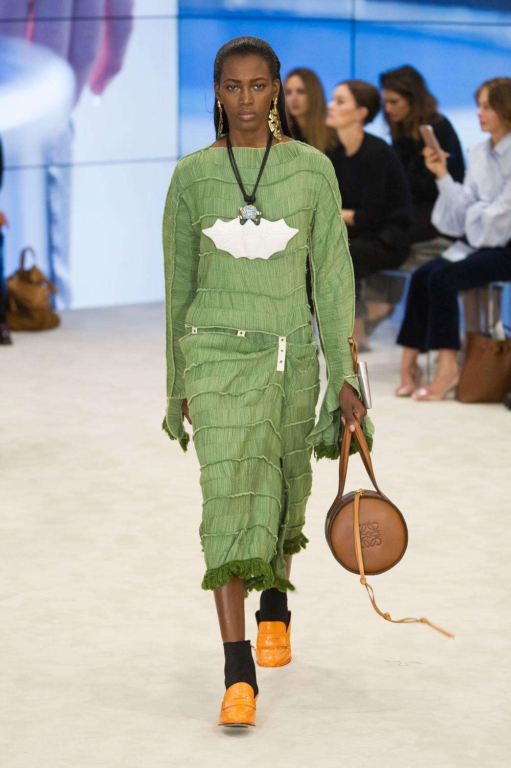 Défilé Loewe Printemps-été 2017 Prêt-à-porter