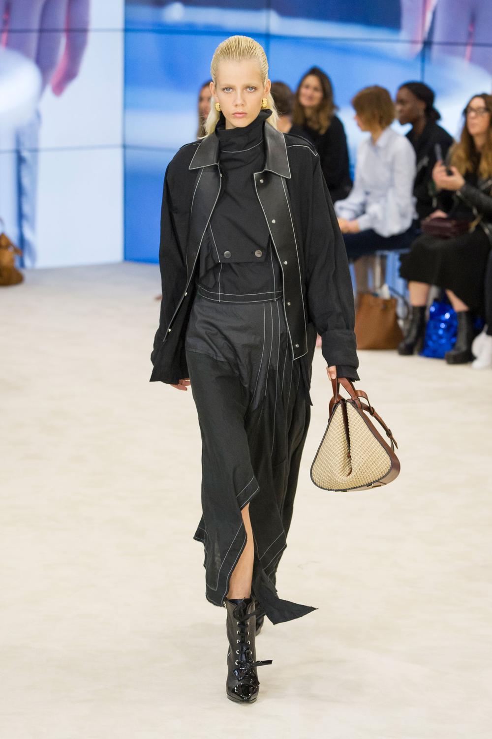 Défilé Loewe Printemps-été 2017 Prêt-à-porter