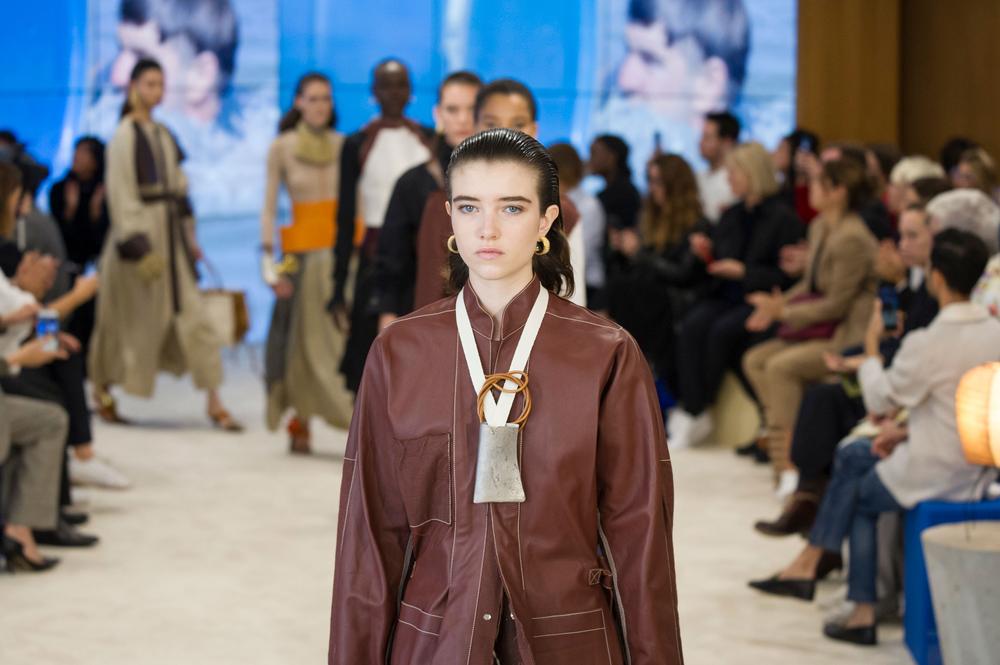 Défilé Loewe Printemps-été 2017 Prêt-à-porter