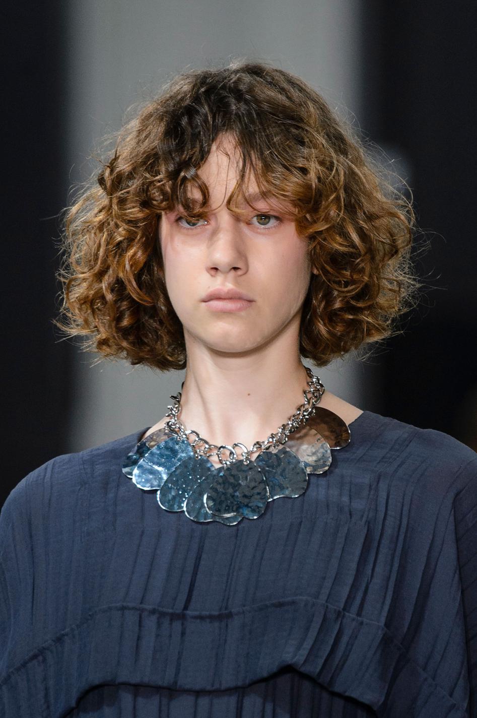 Frange : 18 modèles pour l'adopter