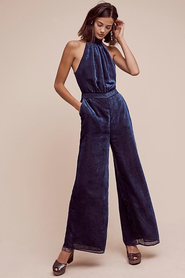 Robes, combinaisons... Vite, une tenue pour les fêtes