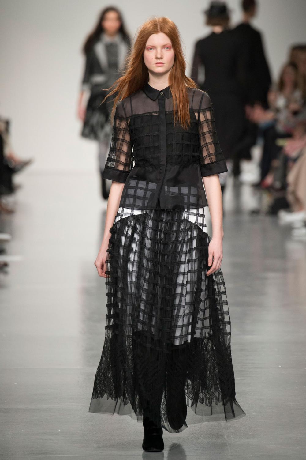 Défilé Bora Aksu Automne-hiver 2017-2018 Prêt-à-porter