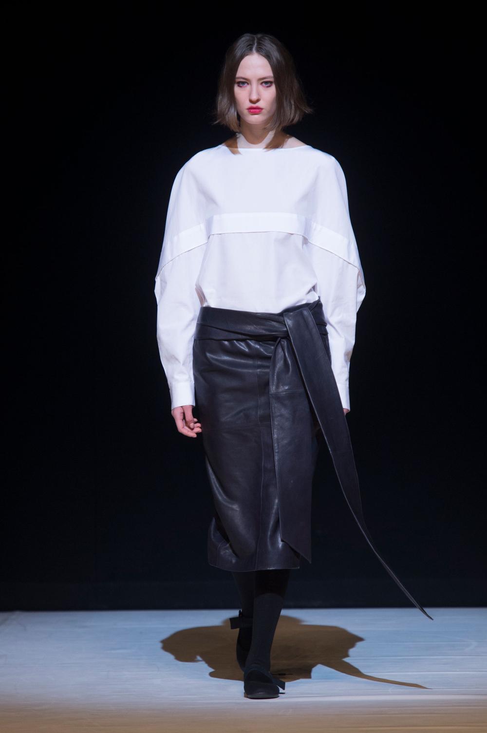 Défilé Hussein Chalayan Automne-hiver 2017-2018 Prêt-à-porter