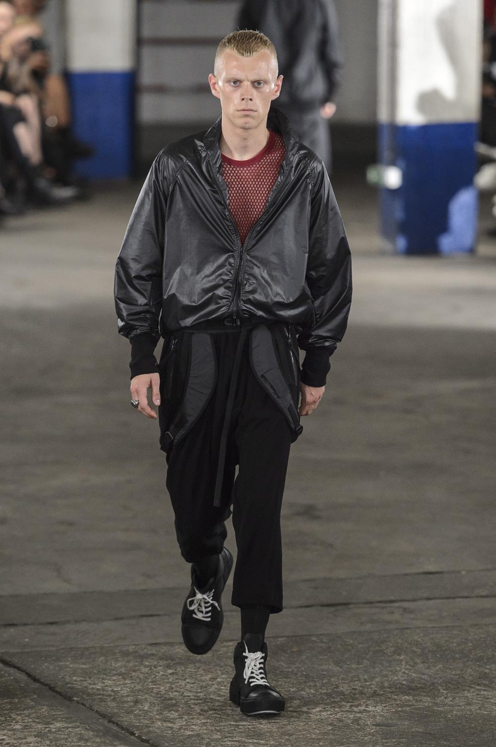 Défilé Julius printemps-été 2018 Homme