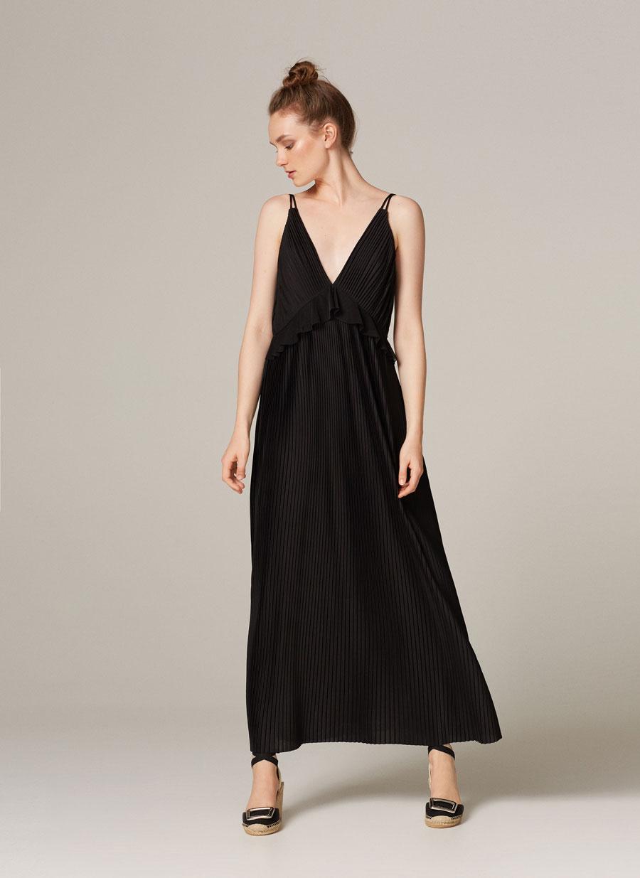 Comment porter une robe longue quand on est petite