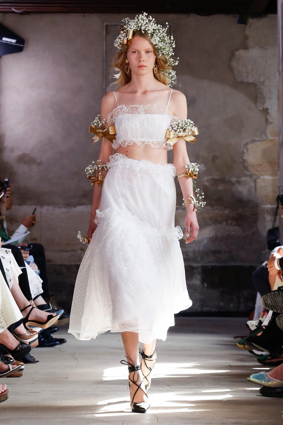 Chanel, Dior, Schiaparelli... les plus belles robes de mariée repérées ...