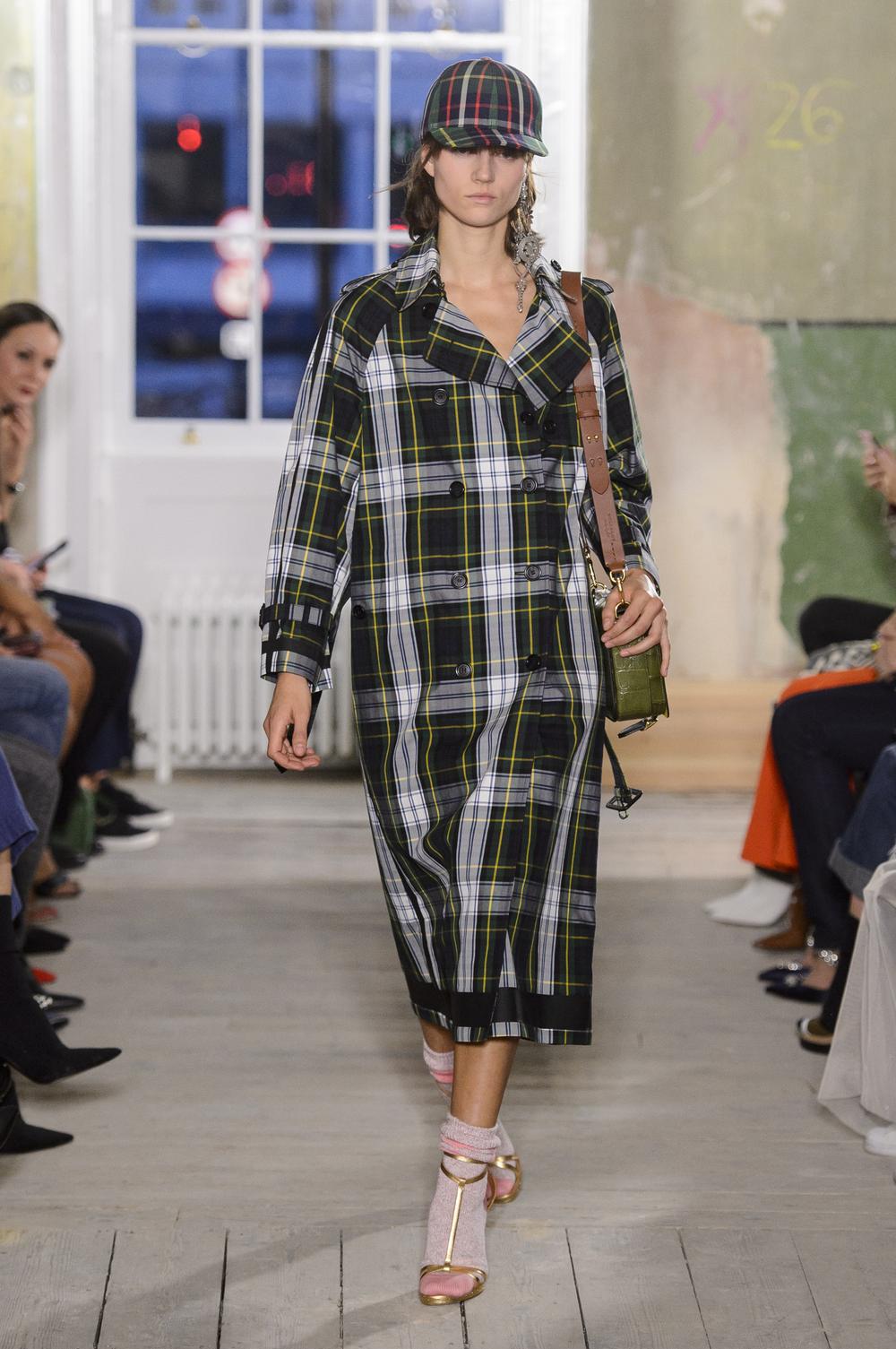 Défilé Burberry Automne-hiver 2017-2018 Prêt-à-porter