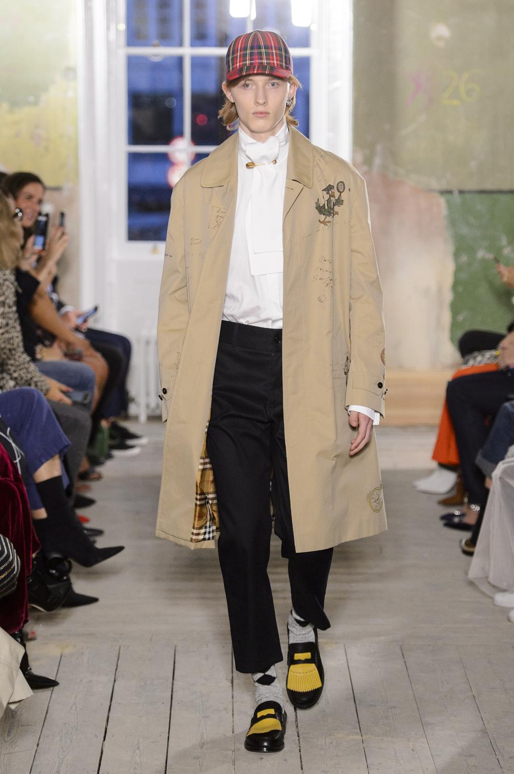 Défilé Burberry Automne-hiver 2017-2018 Prêt-à-porter