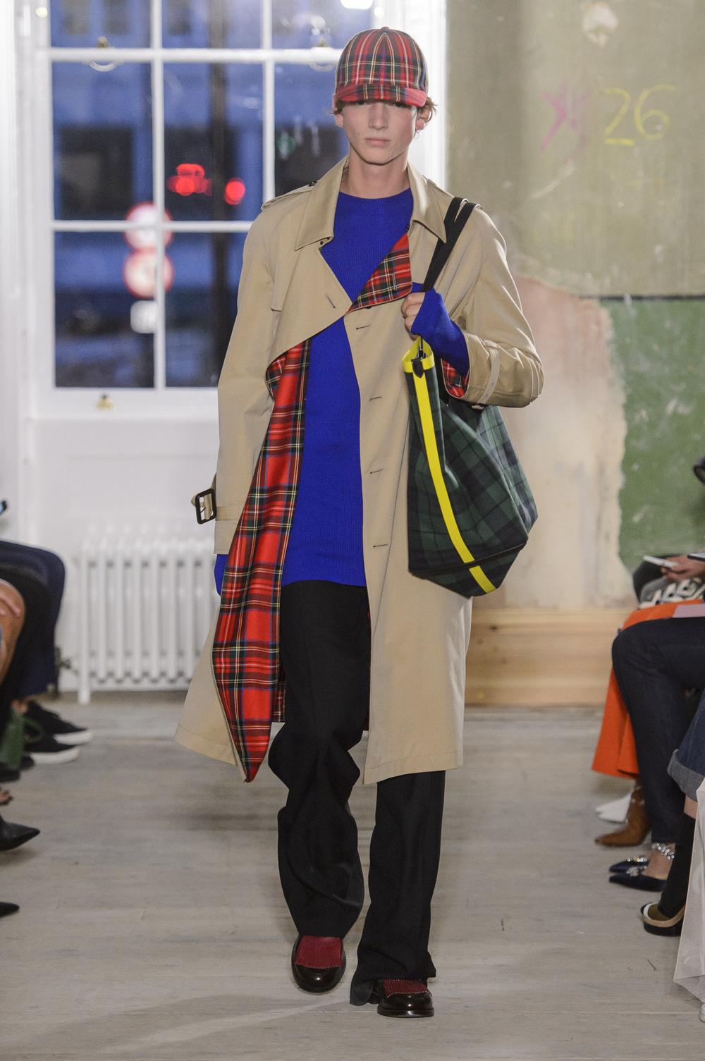 Défilé Burberry Automne-hiver 2017-2018 Prêt-à-porter