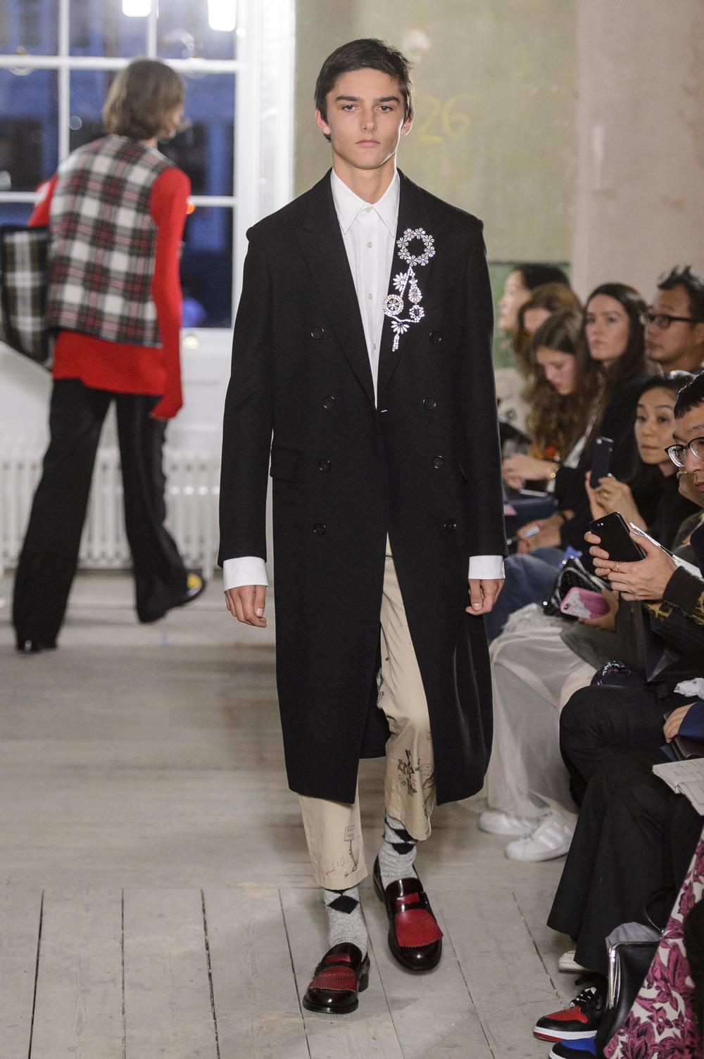 Défilé Burberry Automne-hiver 2017-2018 Prêt-à-porter