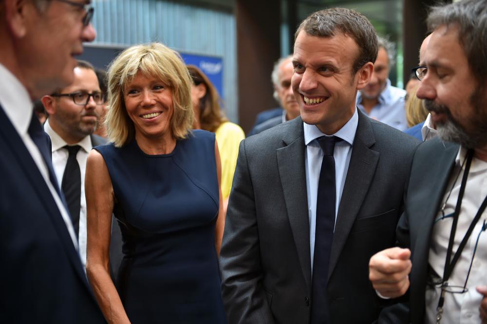 Brigitte et Emmanuel Macron : 10 ans de mariage, de l'ombre à la lumière