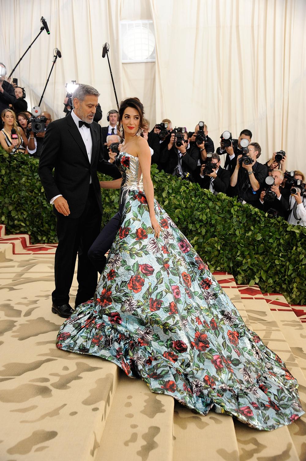 Rihanna en pape, Zendaya en Jeanne d'Arc, Katy Perry en ange... Les ...