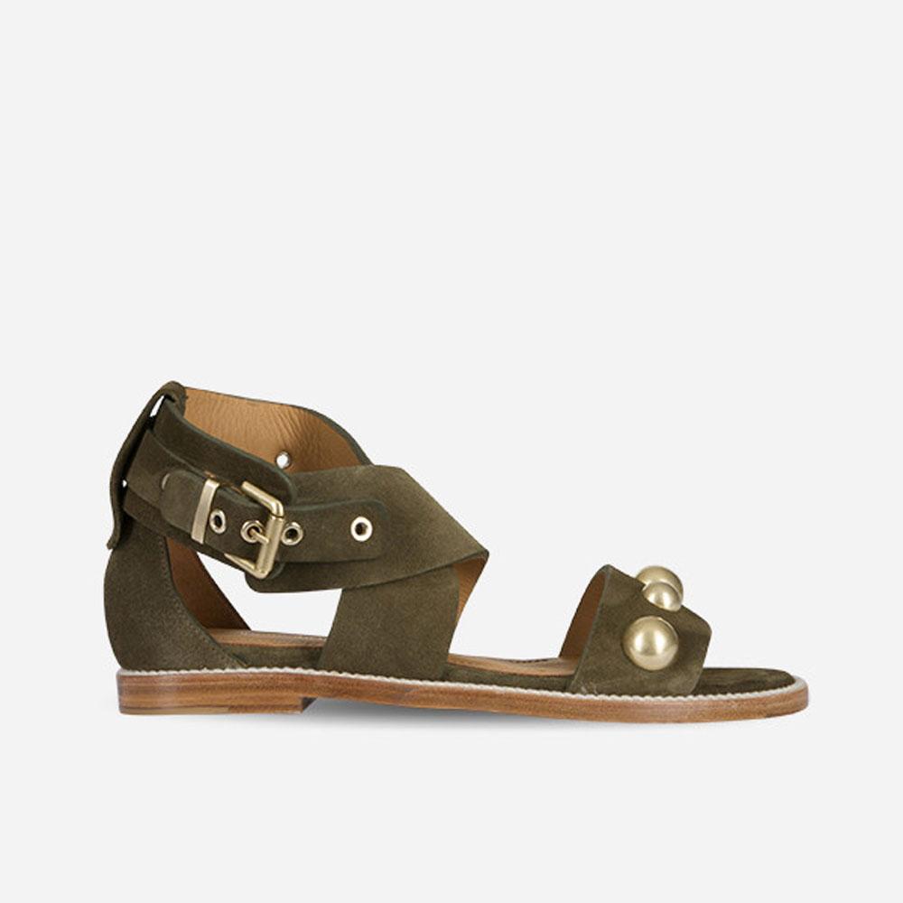 Comment bien choisir ses sandales cet été ? Guide express et sélection