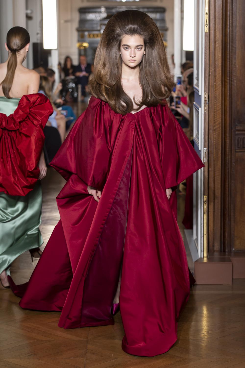 Défilé Valentino Automne Hiver 2018 2019 Couture