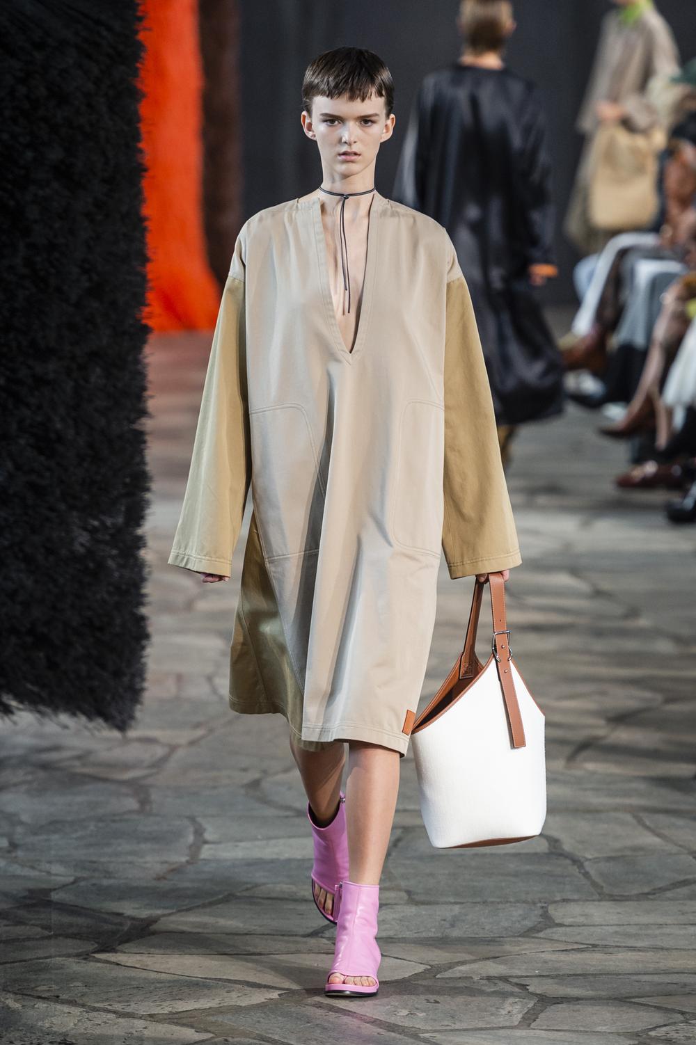 Défilé Loewe printemps-été 2019 Prêt-à-porter