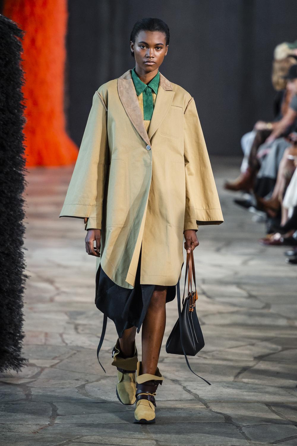 Défilé Loewe printemps-été 2019 Prêt-à-porter