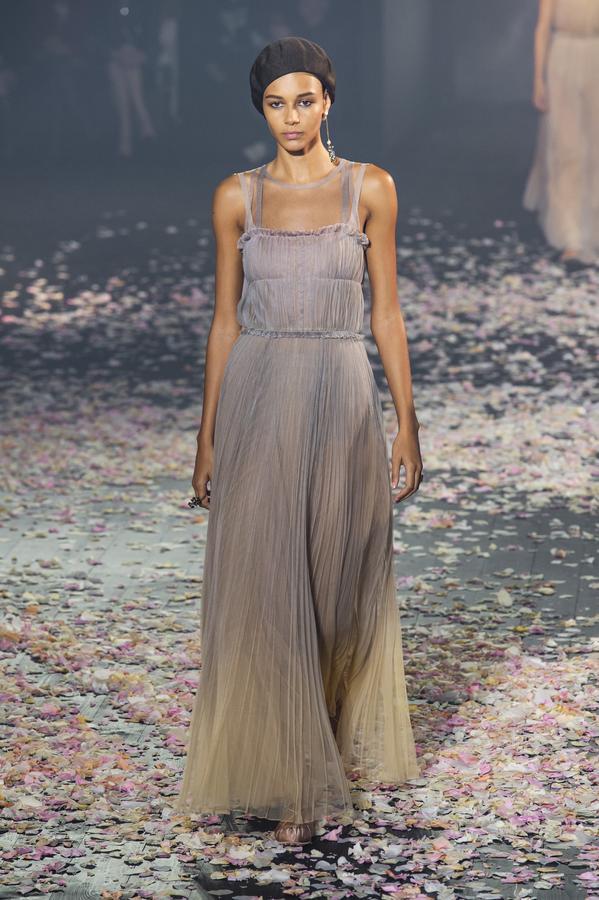 Fashion Week : les nouveaux codes de la robe de soirée