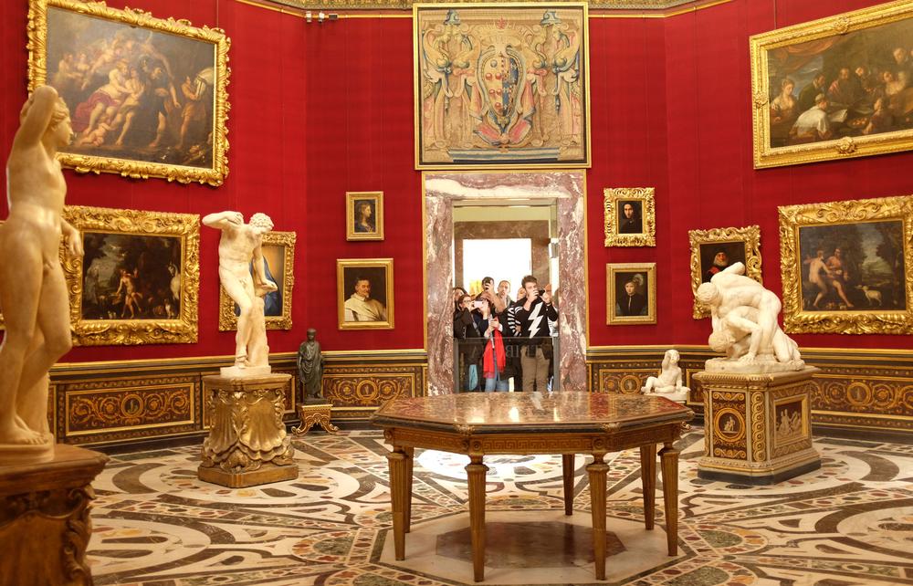 Des palais Renaissance aux officines branchées, le nouvel âge d'or de ...