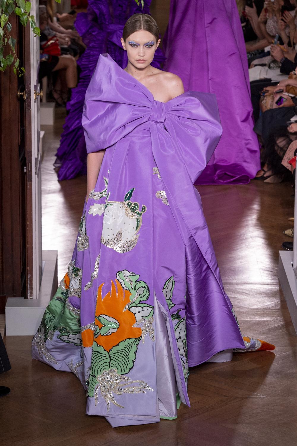 Défilé Valentino Automne Hiver 2019 2020 Couture