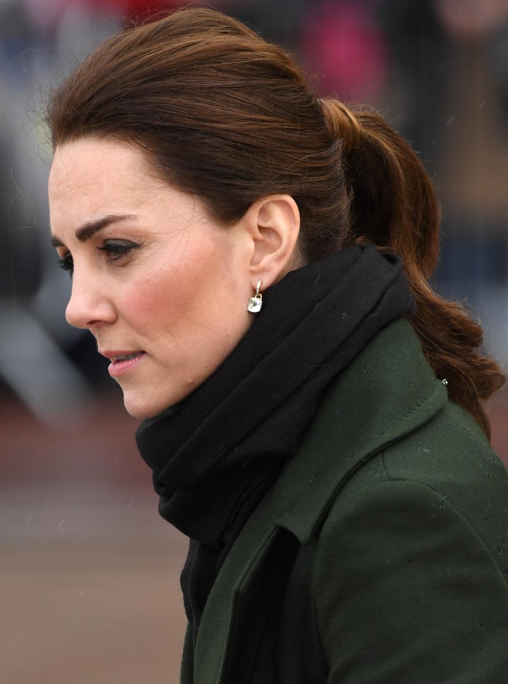 Ondulations, chignon, queue de cheval... Retour sur les coiffures ...