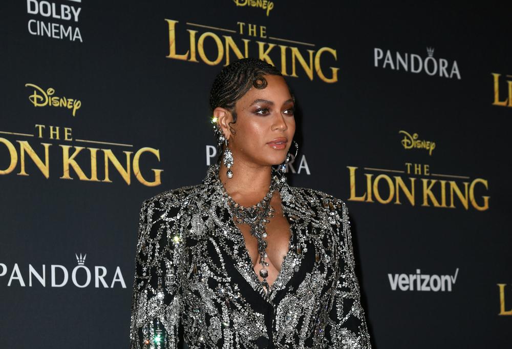 Chignons, tresses, carrés... Les plus belles coiffures de 2019 vues sur ...