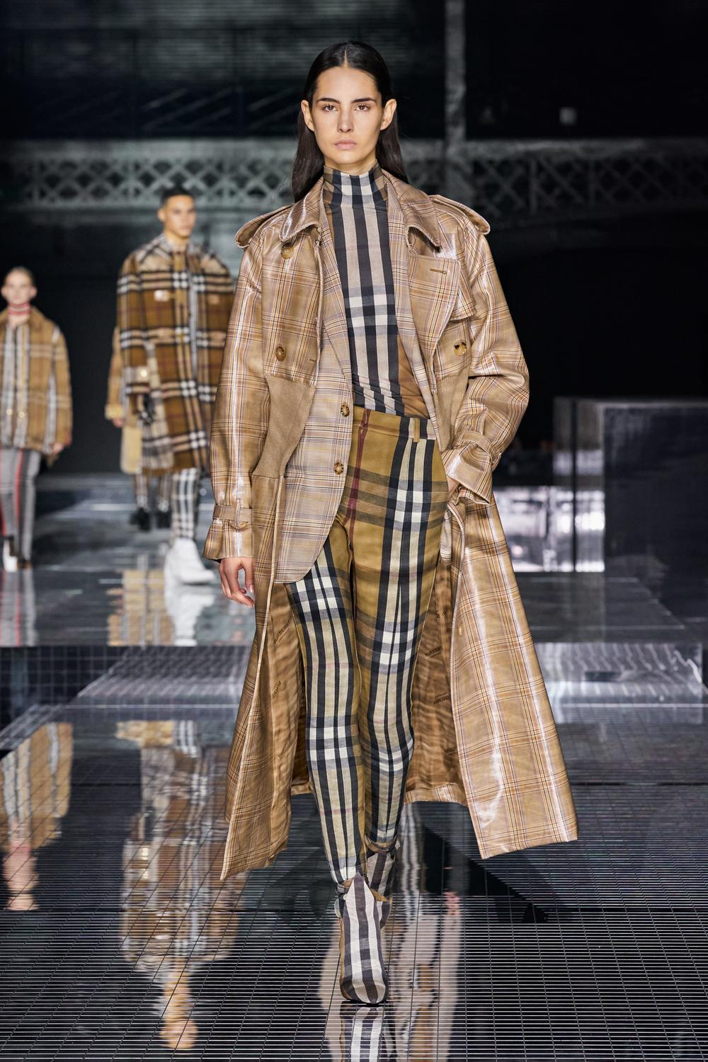 En septembre, Burberry défilera dans la nature (et sans public)