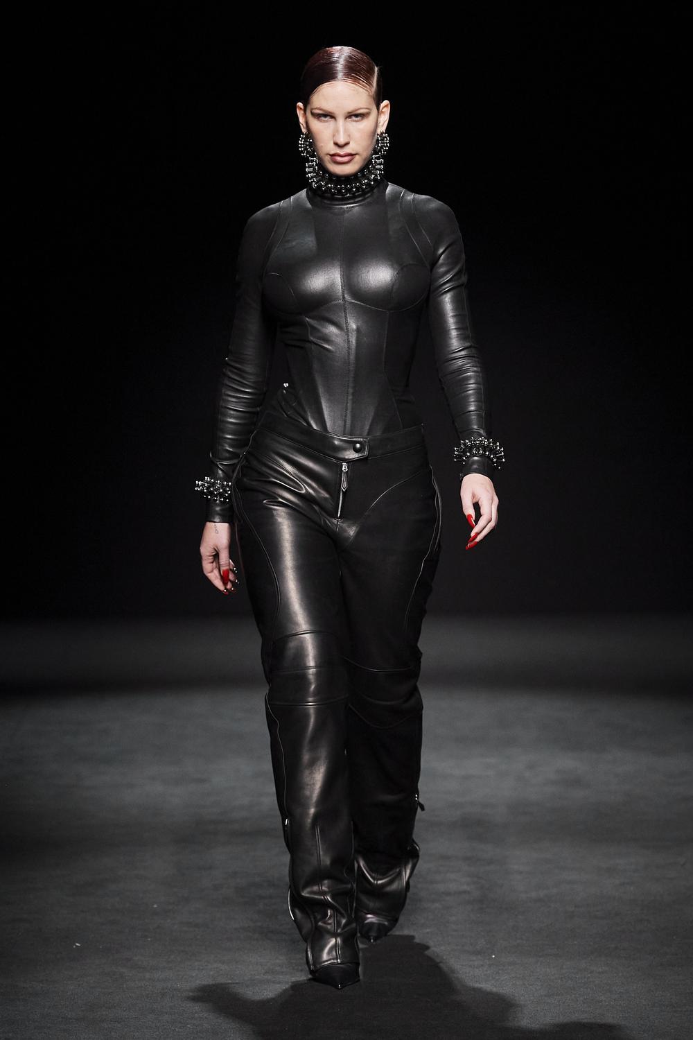 Défilé Mugler automne-hiver 2020-2021 Prêt-à-porter