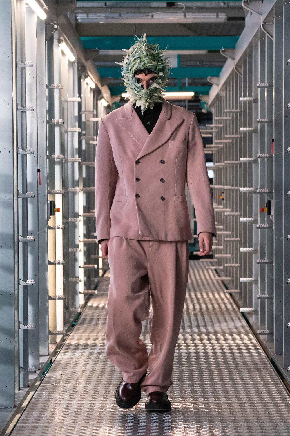 Défilé Dima Leu automne-hiver 2021-2022 Prêt-à-porter