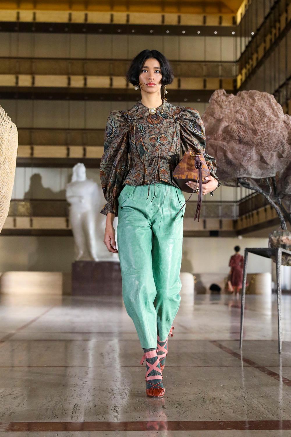 Défilé Ulla Johnson automne-hiver 2021-2022 Prêt-à-porter