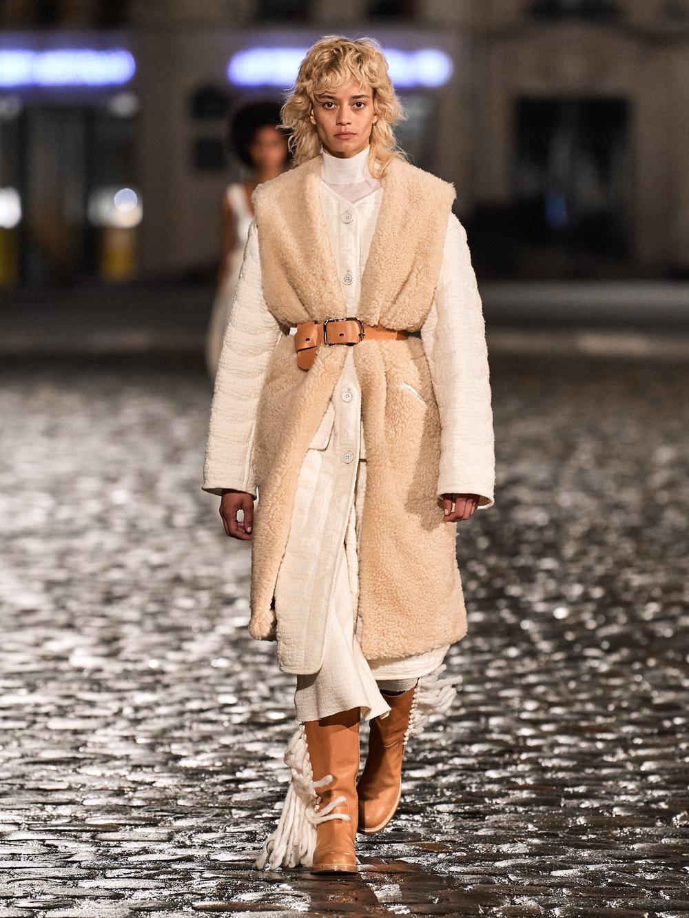 Défilé Chloé Automne Hiver 2021 2022 Prêt à Porter