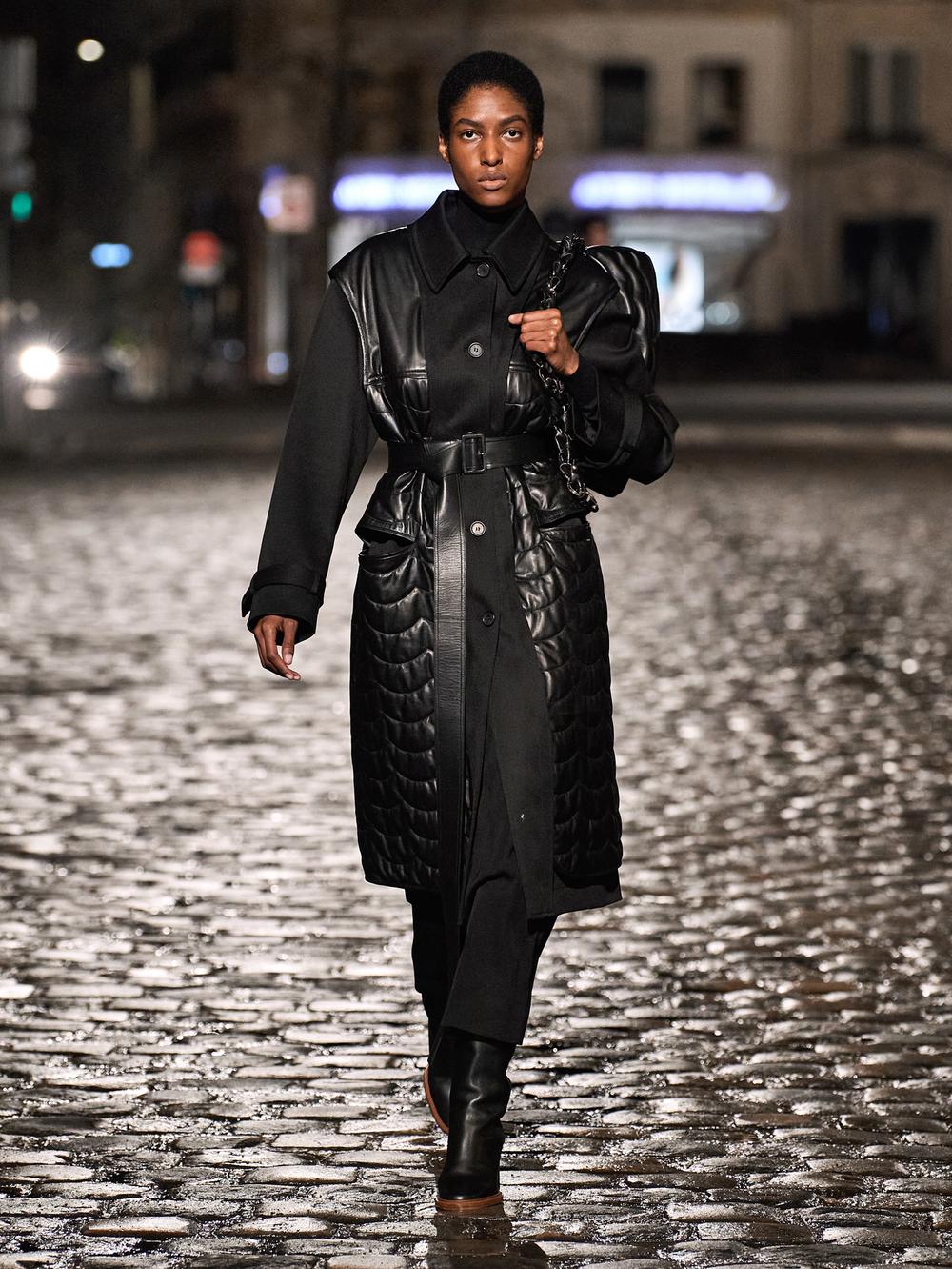 Défilé Chloé Automne Hiver 2021 2022 Prêt à Porter