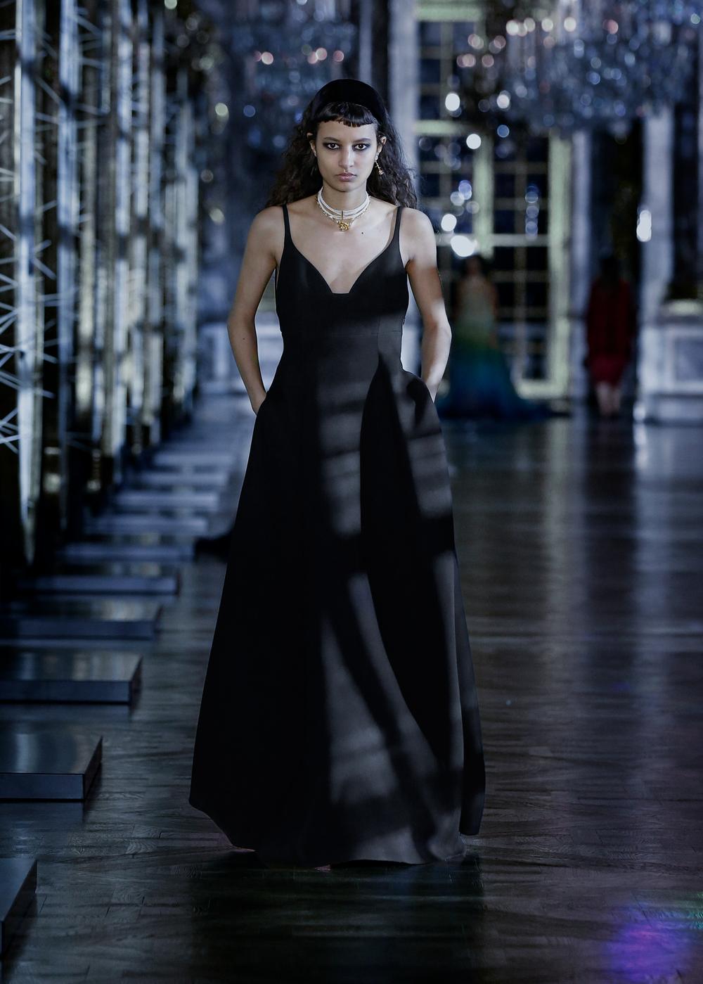 Défilé Christian Dior automne-hiver 2021-2022 Prêt-à-porter