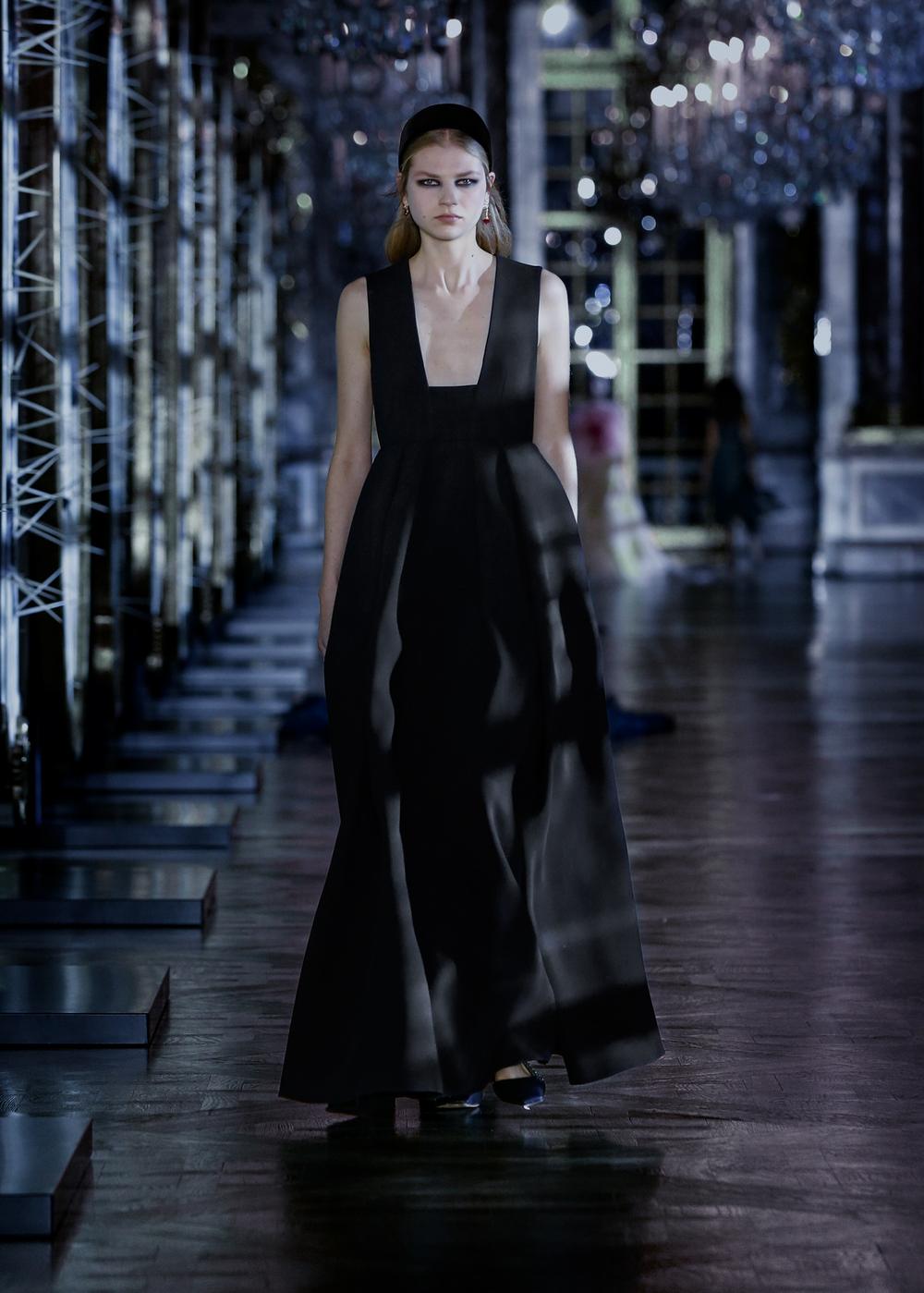 Défilé Christian Dior automne-hiver 2021-2022 Prêt-à-porter