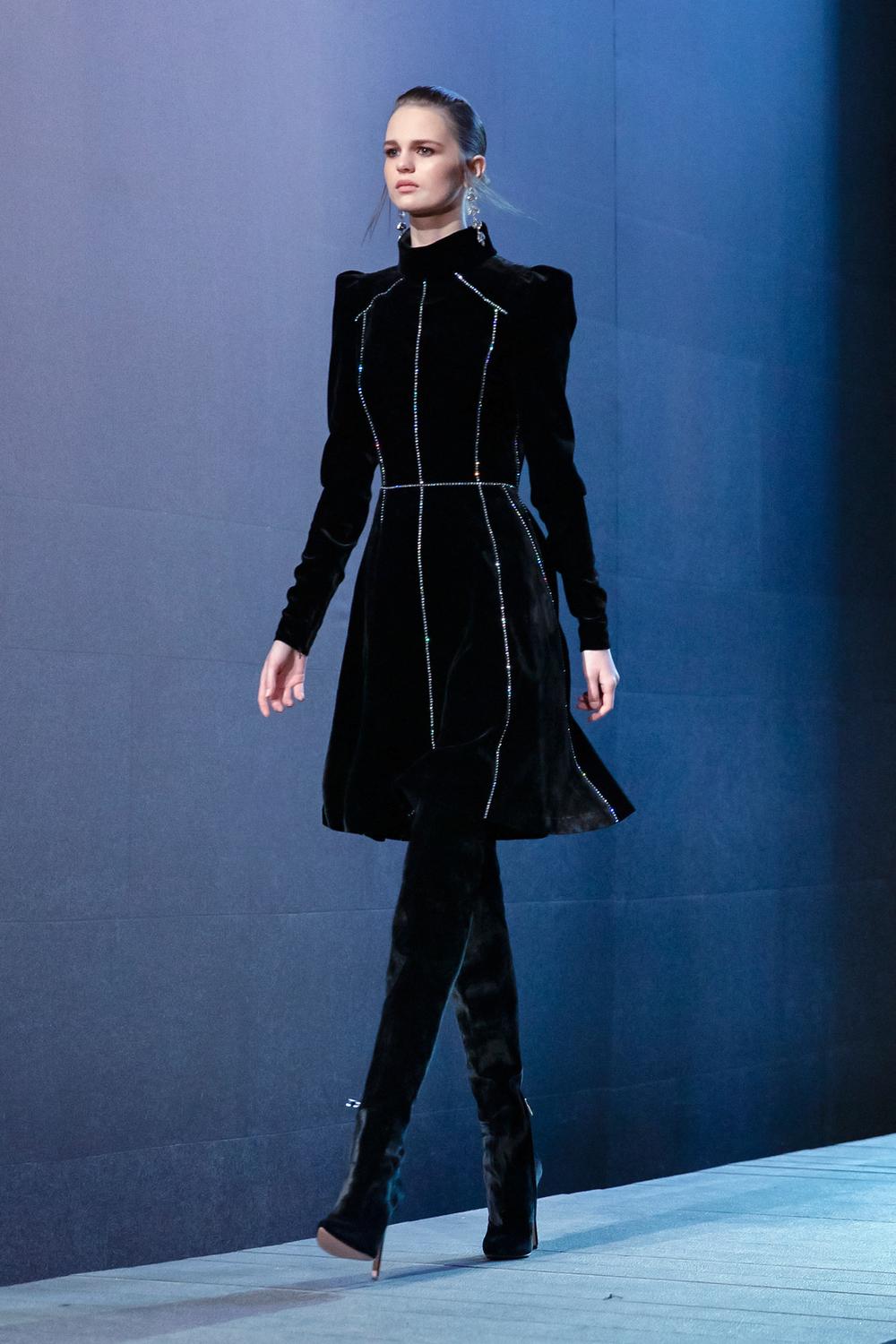 Défilé Elie Saab automne-hiver 2021-2022 Prêt-à-porter