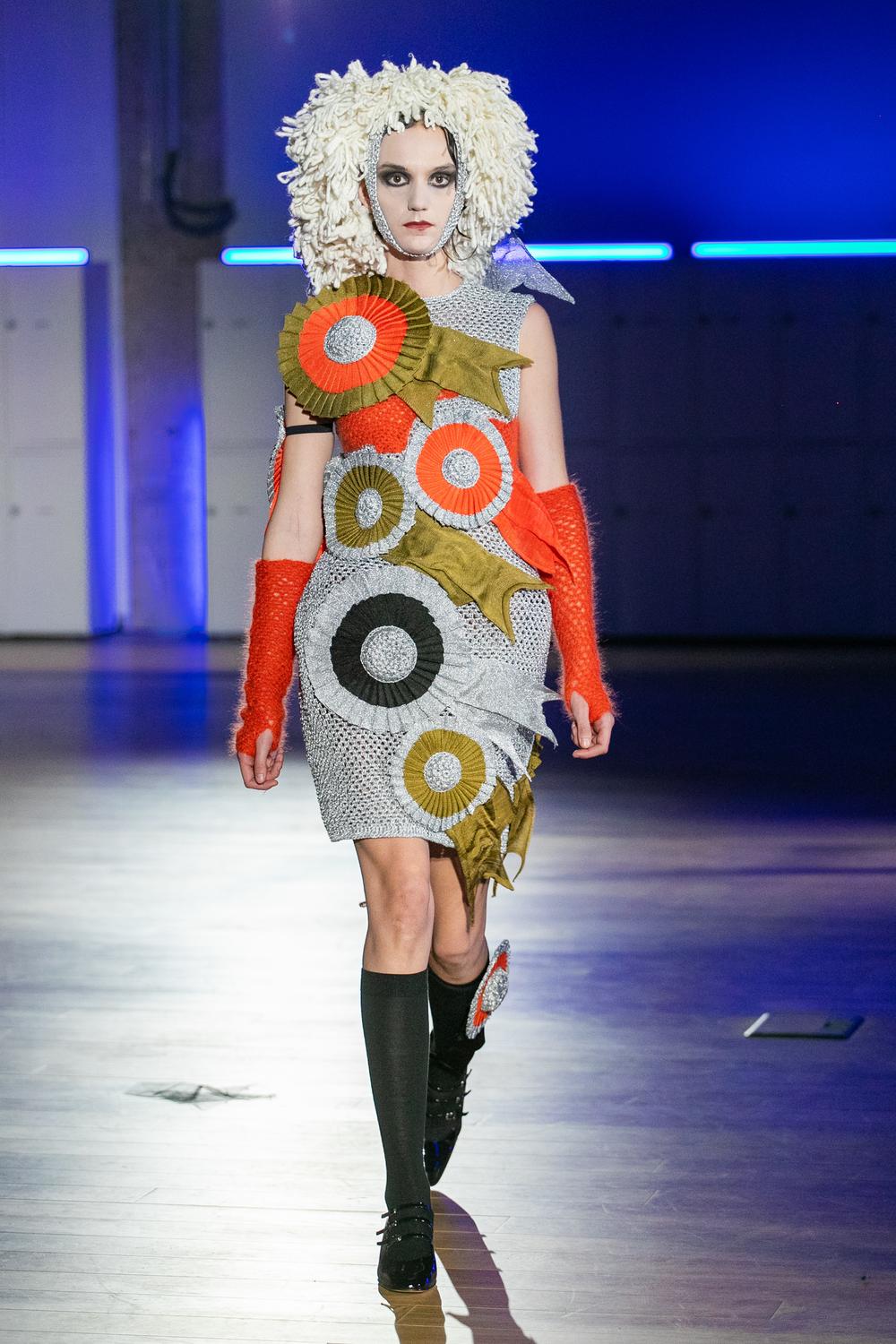 Énergie et création pure : le défilé des étudiants de l'IFM ouvre la ...