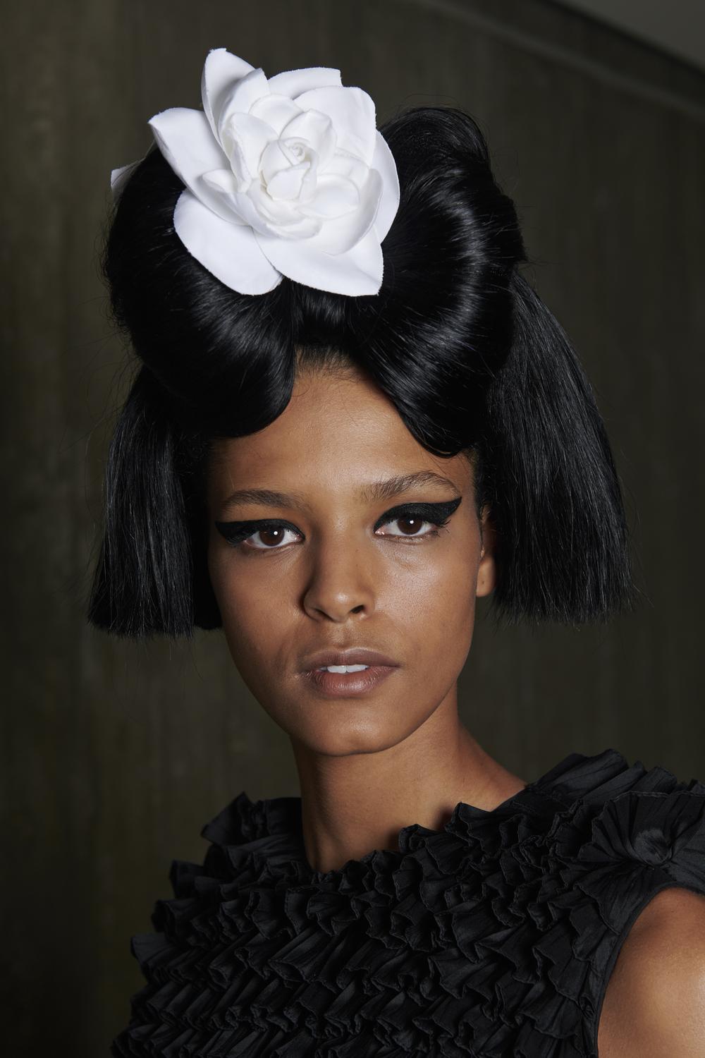 Les Coiffures Les Plus Spectaculaires Des Défilés Haute Couture Automne