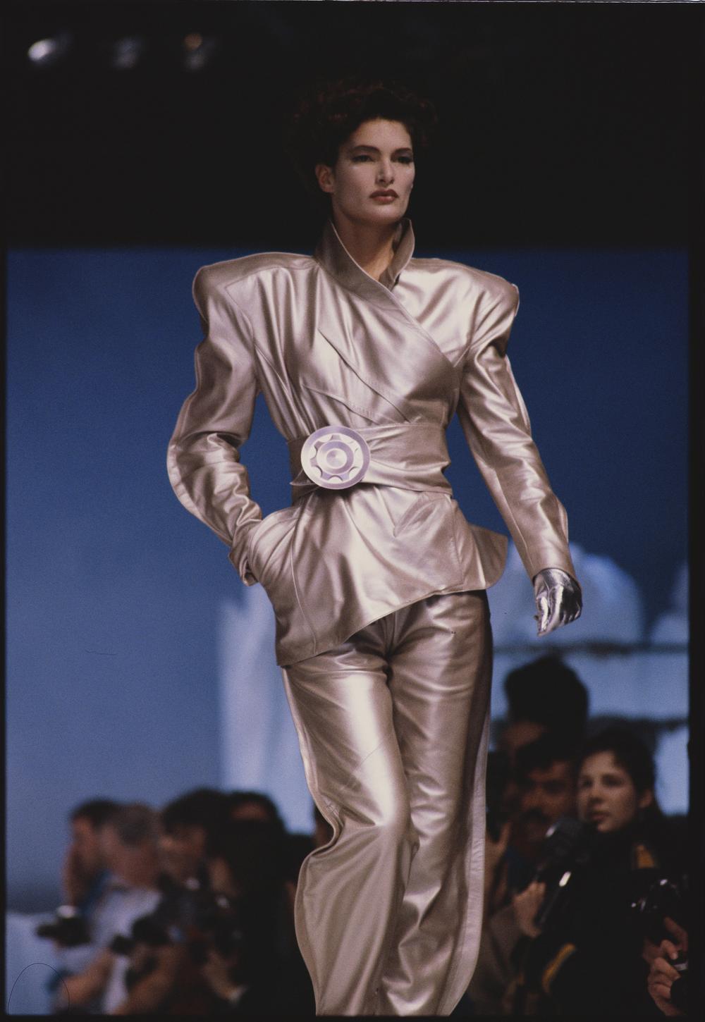 "Too Funky" : ce clip diablement sexy de George Michael et Thierry ...