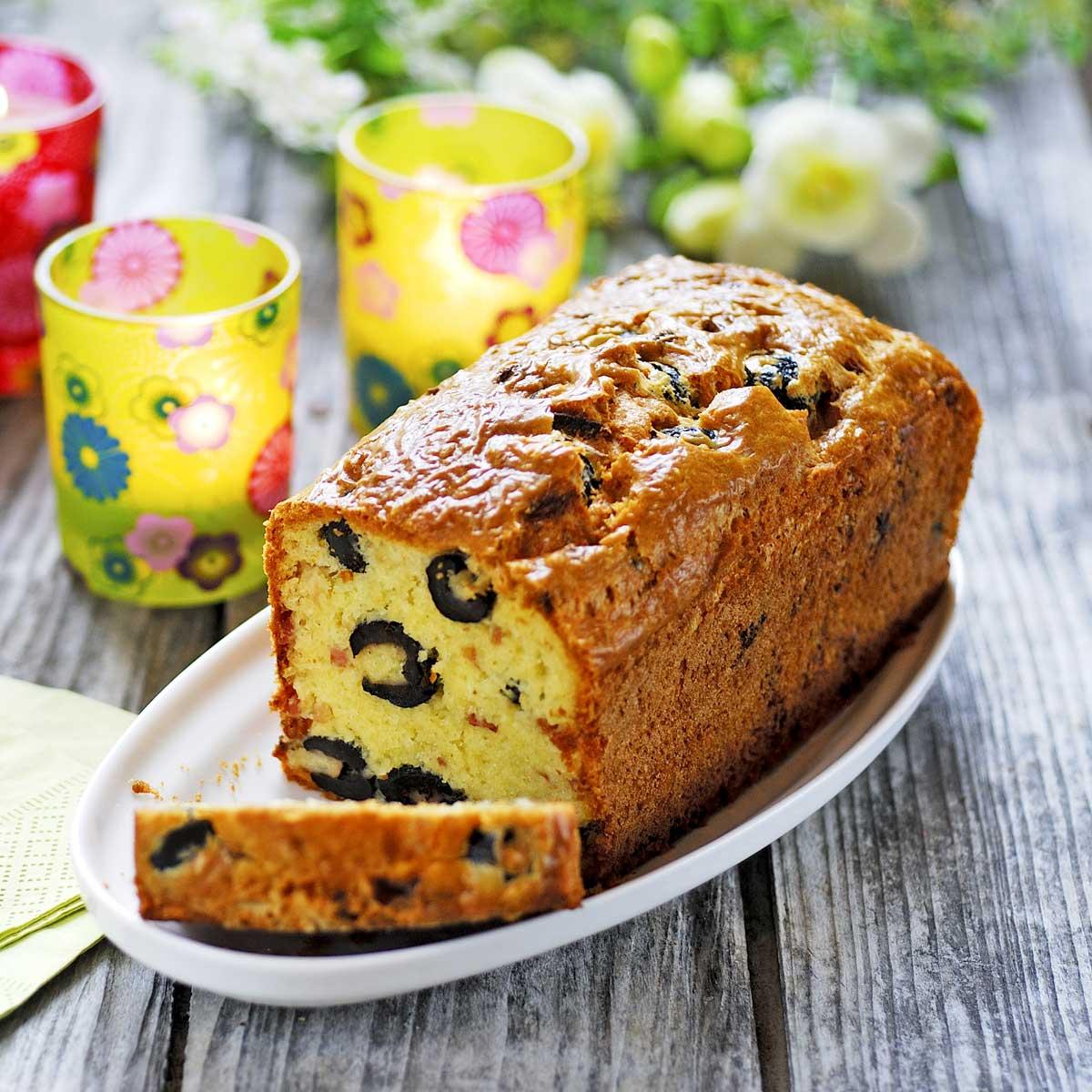 Recette cake aux olives - Cuisine / Madame Figaro