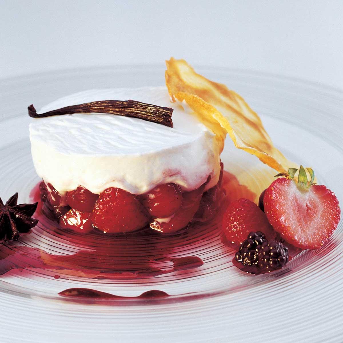 Recette tartare de fruits rouges aux épices - Cuisine / Madame Figaro