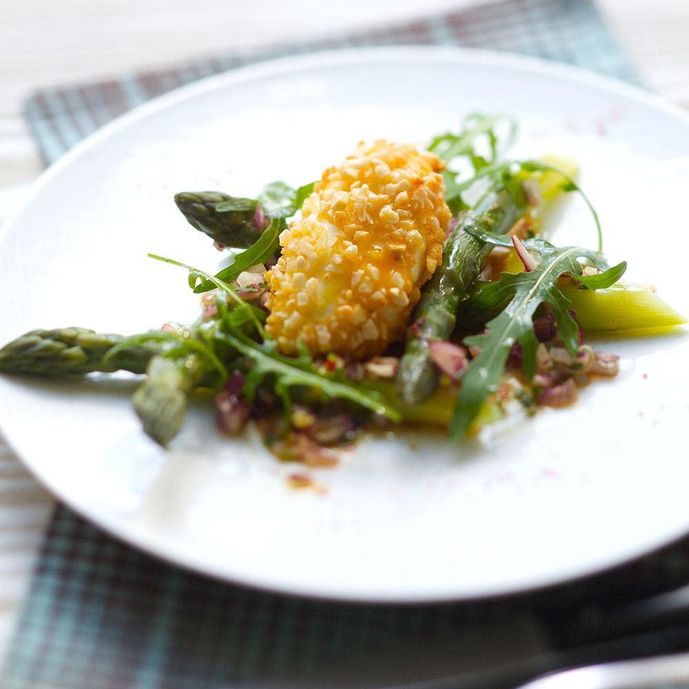 Recette Œufs frits aux amandes - Cuisine / Madame Figaro