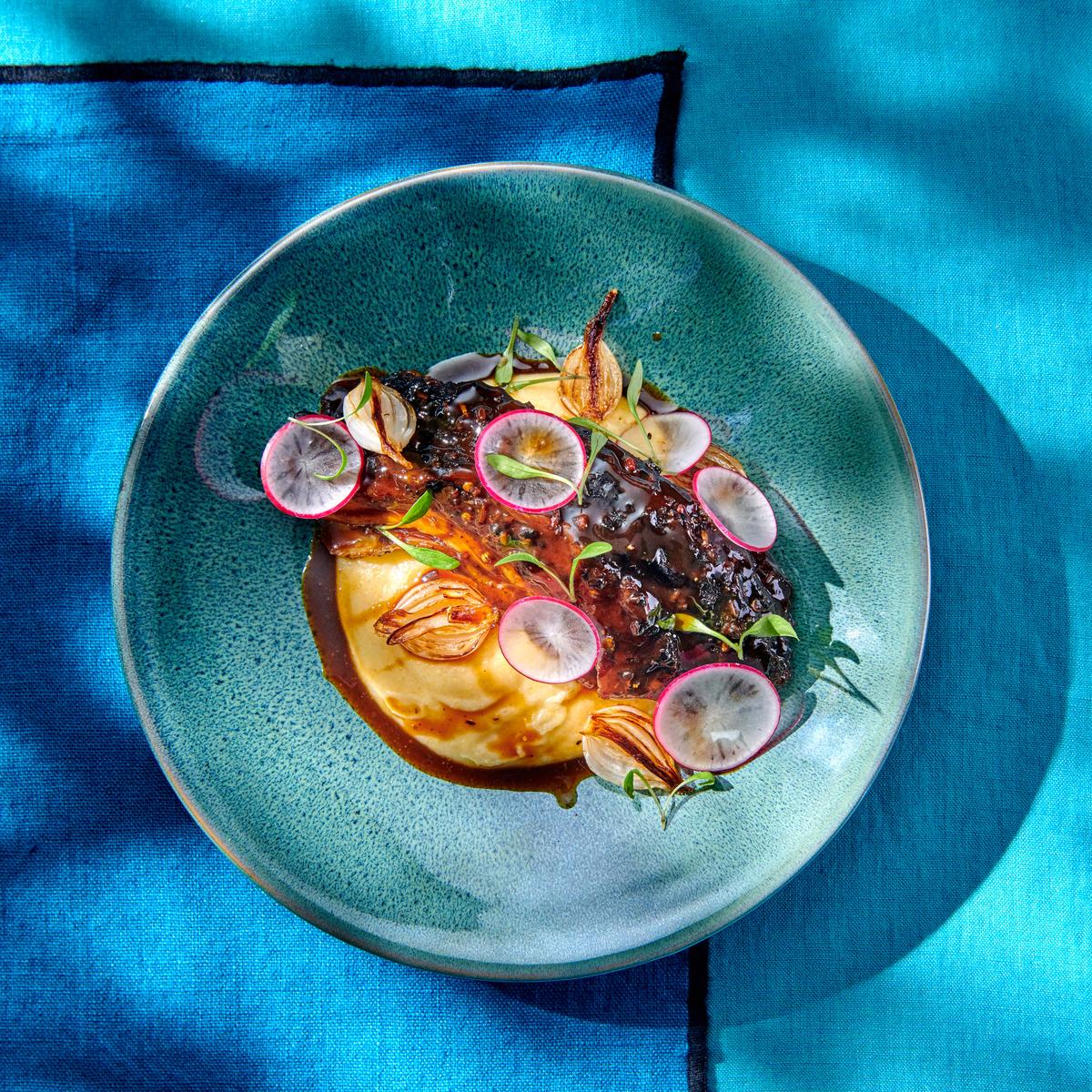 Recette agneau de lait confit au ras el-hanout, polenta crémeuse ...