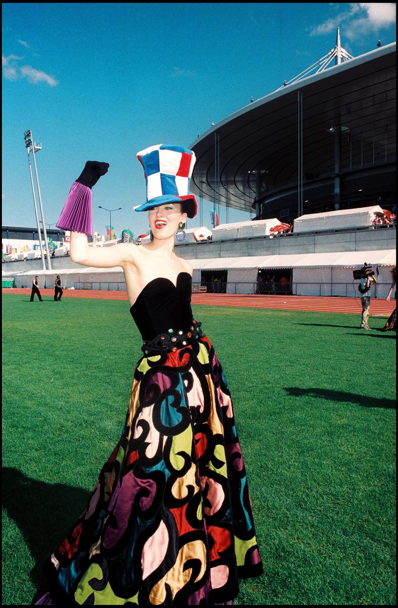 Le jour où le défilé Yves Saint Laurent a ouvert la finale de la Coupe ...