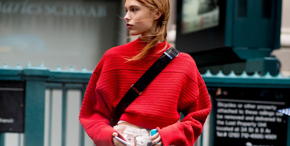 Comment porter du rouge sans en faire trop ? - Madame Figaro