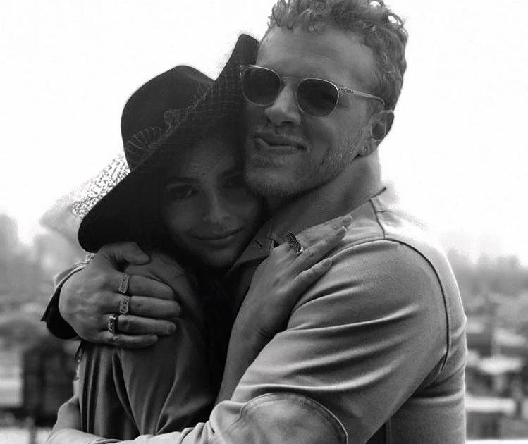 Emily Ratajkowski s'est mariée en douce et en tailleur Zara à moins de ...