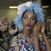 Pour sa collection Alta Moda, Dolce & Gabbana voit les choses en grand ...