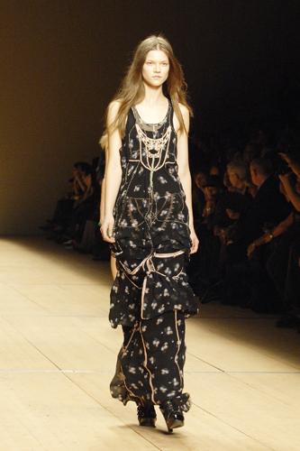 Défilé Isabel Marant Printemps-été 2008 Prêt-à-porter - Madame Figaro