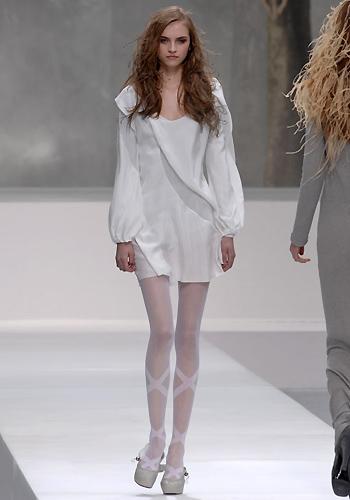 Défilé Nina Ricci Automne-hiver 2007-2008 Prêt-à-porter - Madame Figaro