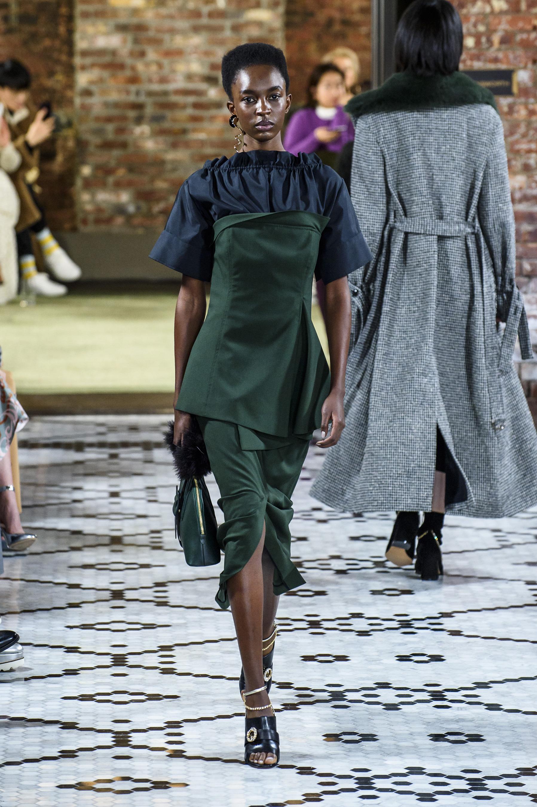 Défilé ADEAM automne-hiver 2018-2019 Prêt-à-porter - Madame Figaro